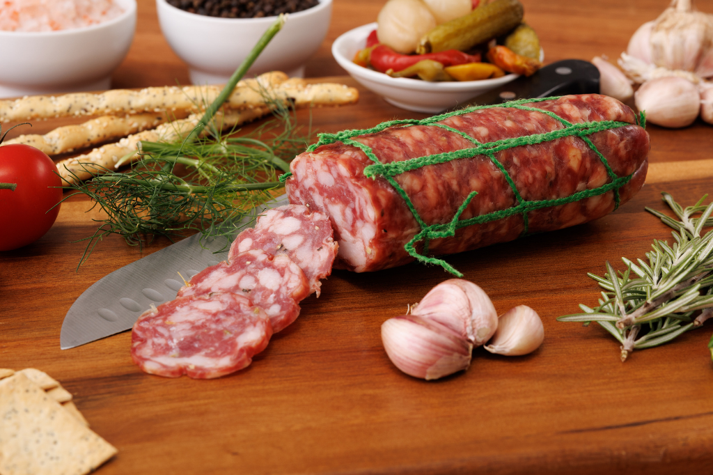 Fennel & Garlic Salami - Classic Italian Pork Salami Online